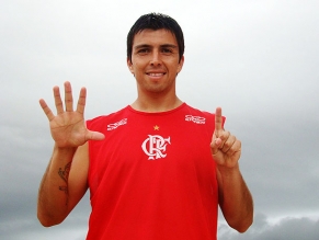 Fierro tem tratamento de Imperador no Colo-Colo - Flamengo