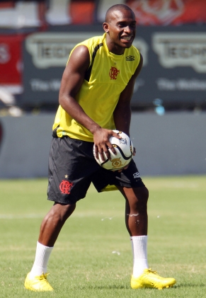 Willians praticamente descartado contra o Americano - Flamengo